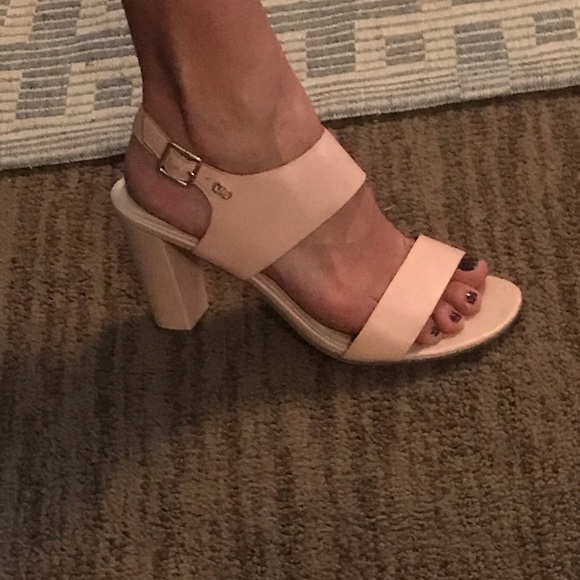 Cole Haan | Shoes | Cole Hahn Leather Heel | Poshmark